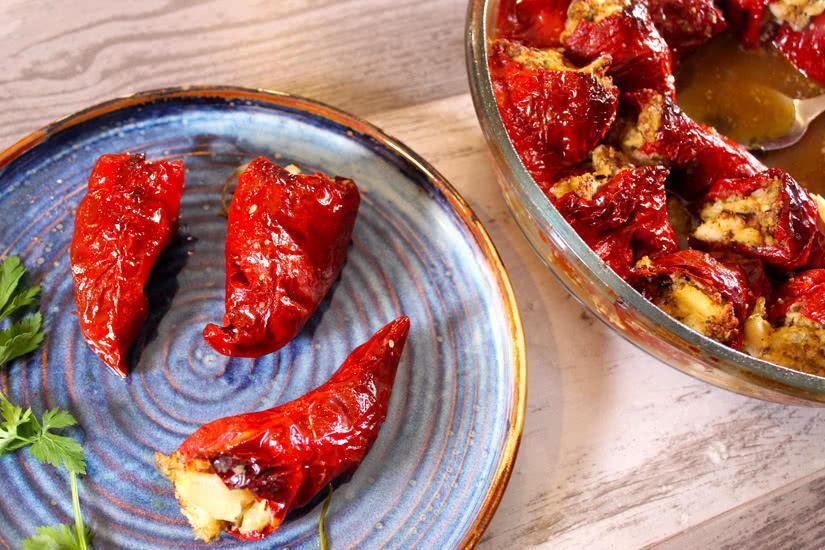 LEPI BRKA - Suve paprike punjene pasuljem